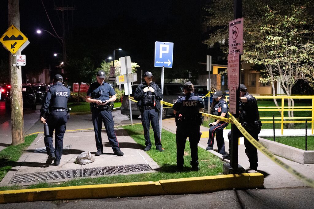 Toronto police shooting: Officer now out of hospital