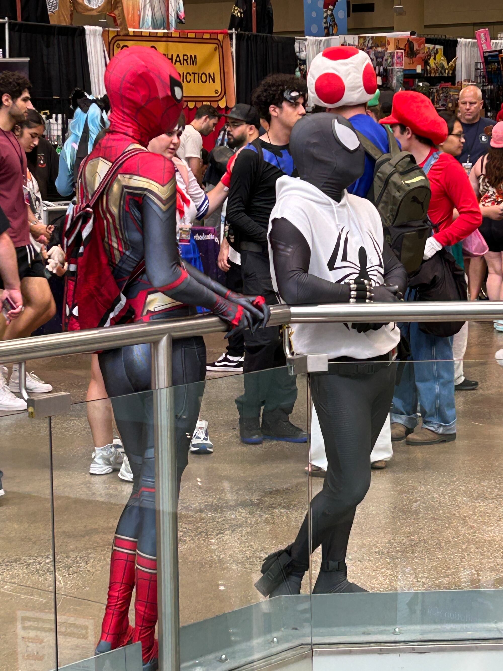 Celebrities and cosplay at Fan Expo Canada 2025 – CP24