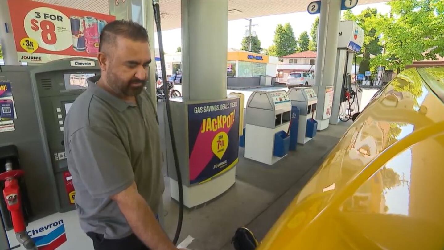 ‘A little bit of good news’: Gas prices are falling across Canada. But ...