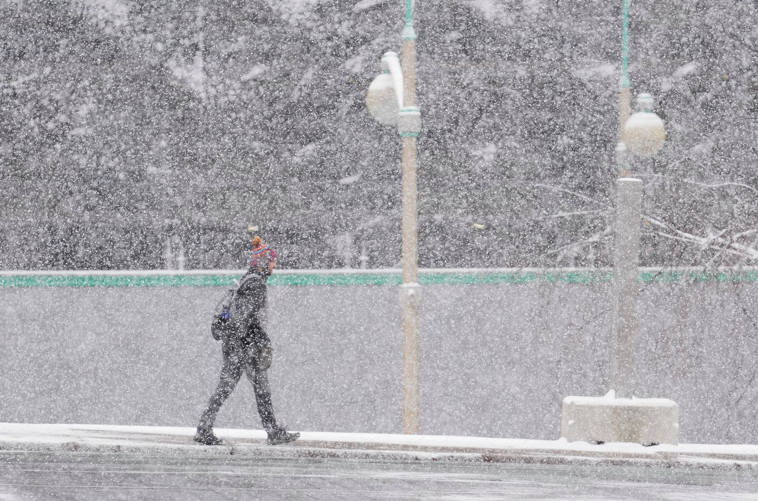 Ontario hit with massive snowfall during first winter storm of season ...