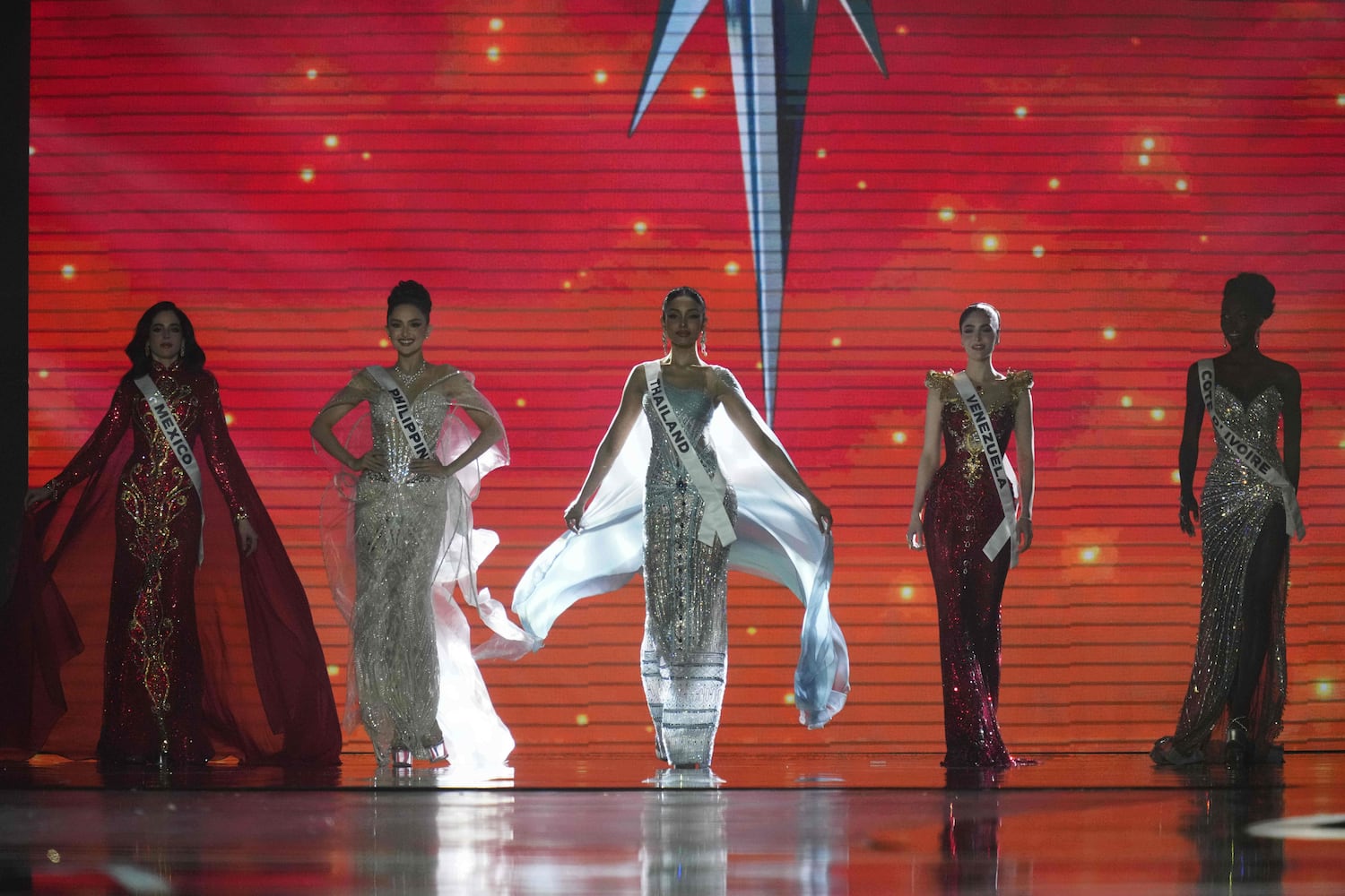 Beauty pageant contestants dazzle the stage at 74th Miss Universe – CP24