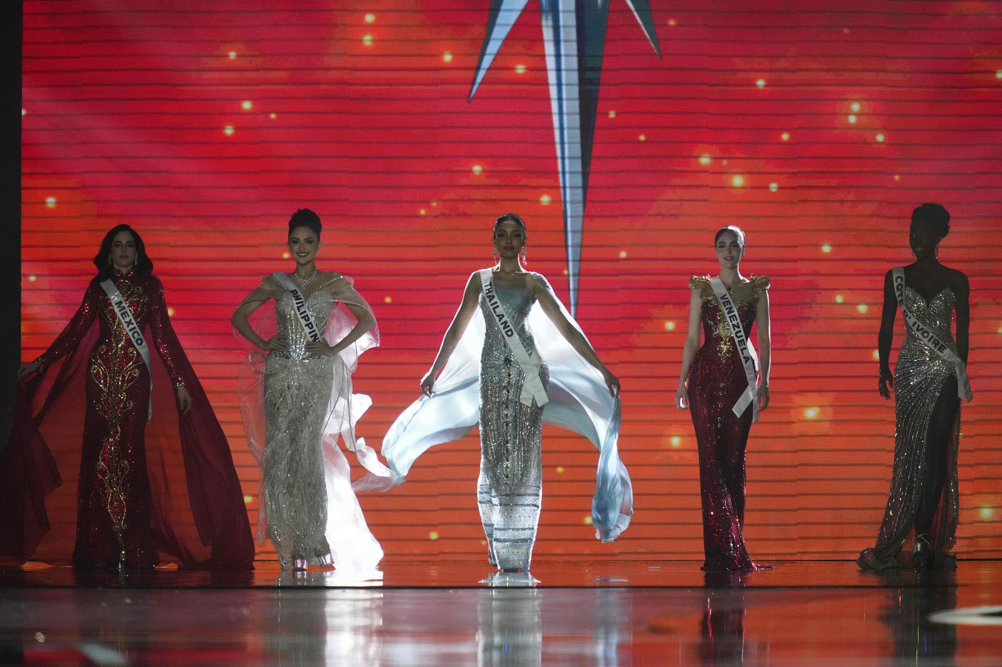 Beauty pageant contestants dazzle the stage at 74th Miss Universe – CP24