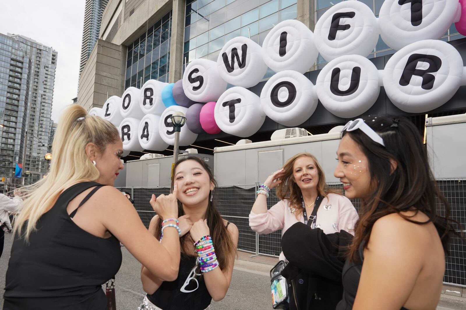 Taylor Swift in Toronto: Highlights from Night 1 of the ‘Eras Tour’