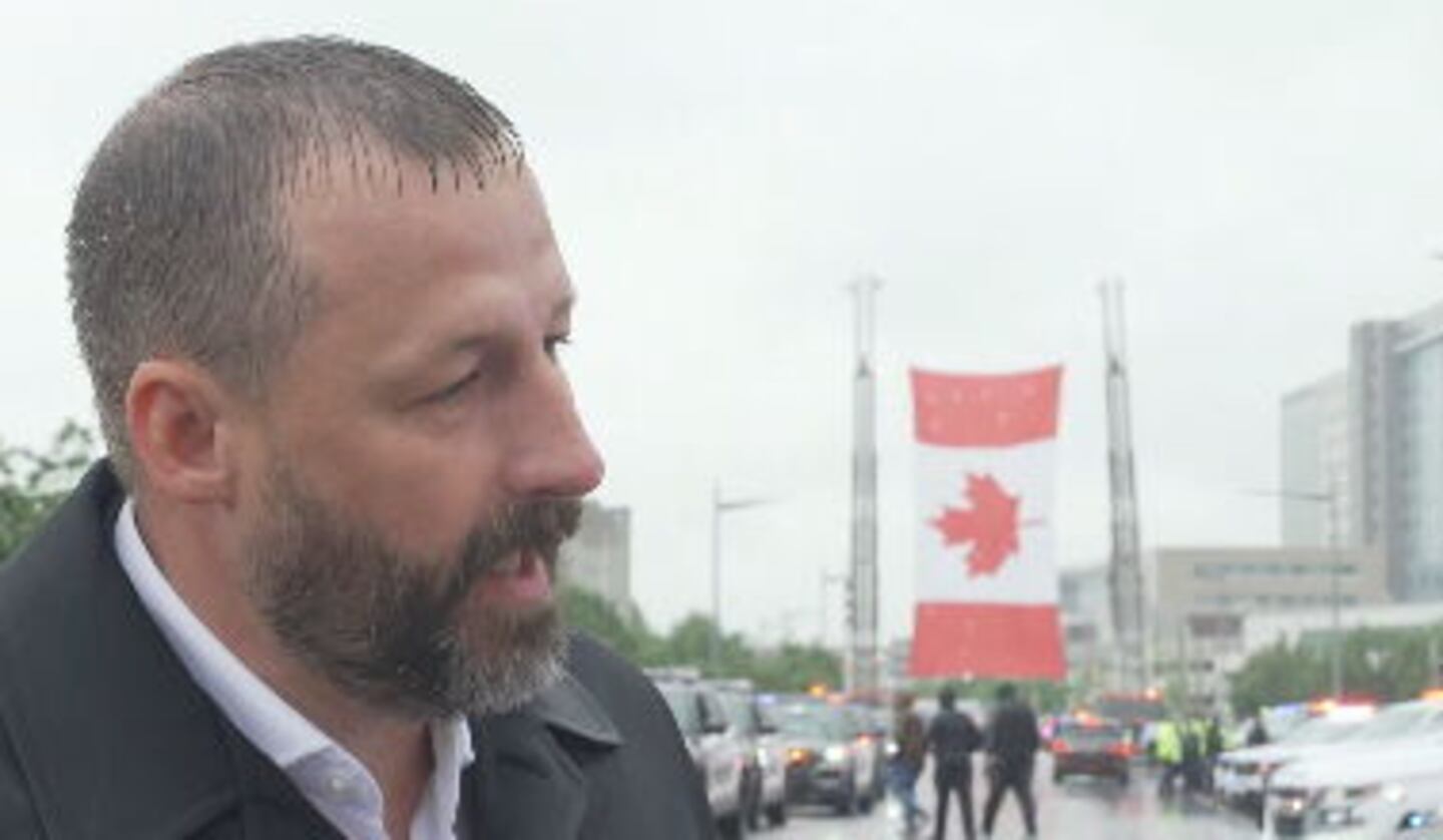 Const. Marc Pinizzotto: Procession underway for fallen Toronto police ...