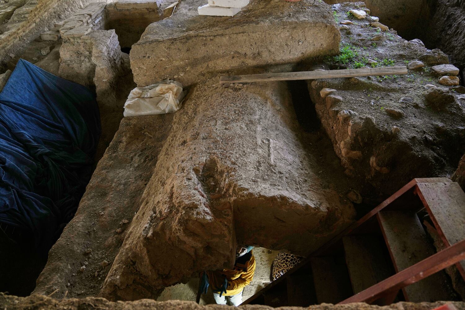 Inside newly discovered Roman-era tomb in Turkiye – CP24