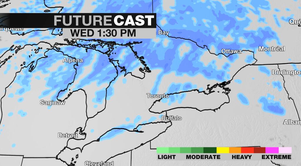 Toronto gets first snow of the season