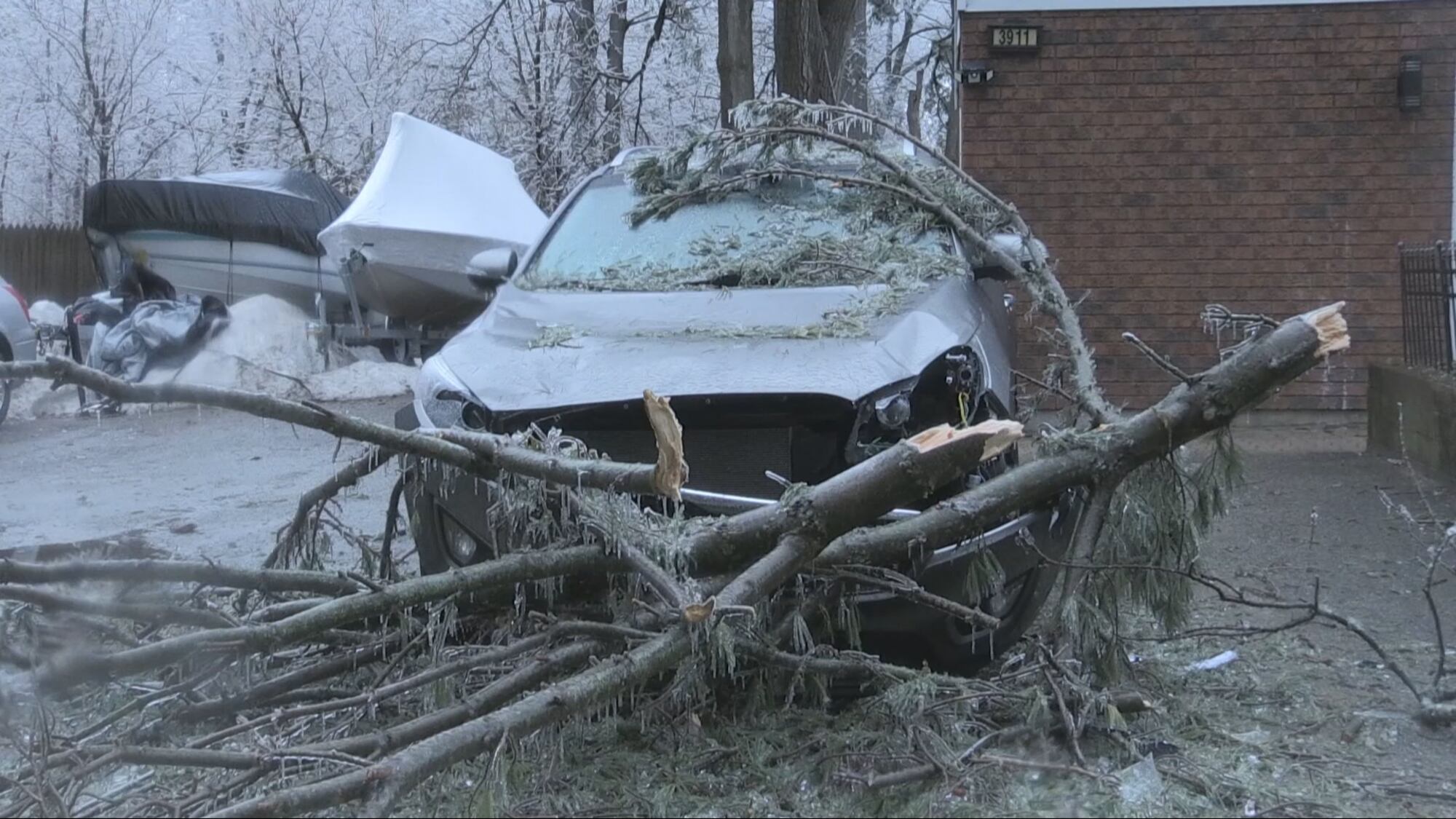 Ice storm causes widespread power outages and damage across Simcoe ...