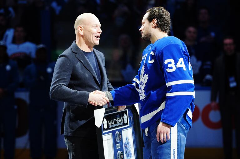 Auston Matthews thrilled with Mats Sundin's special appearance
