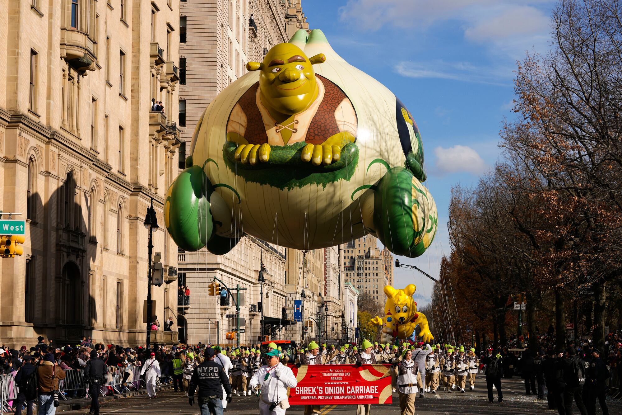 Floats take over NYC for the 99th annual Macy's Thanksgiving Day Parade ...