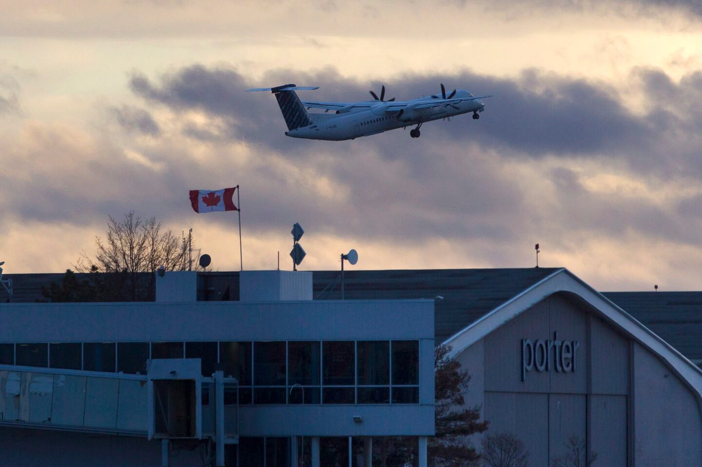 New U.S. preclearance facility opens at Toronto’s Billy Bishop Airport ...